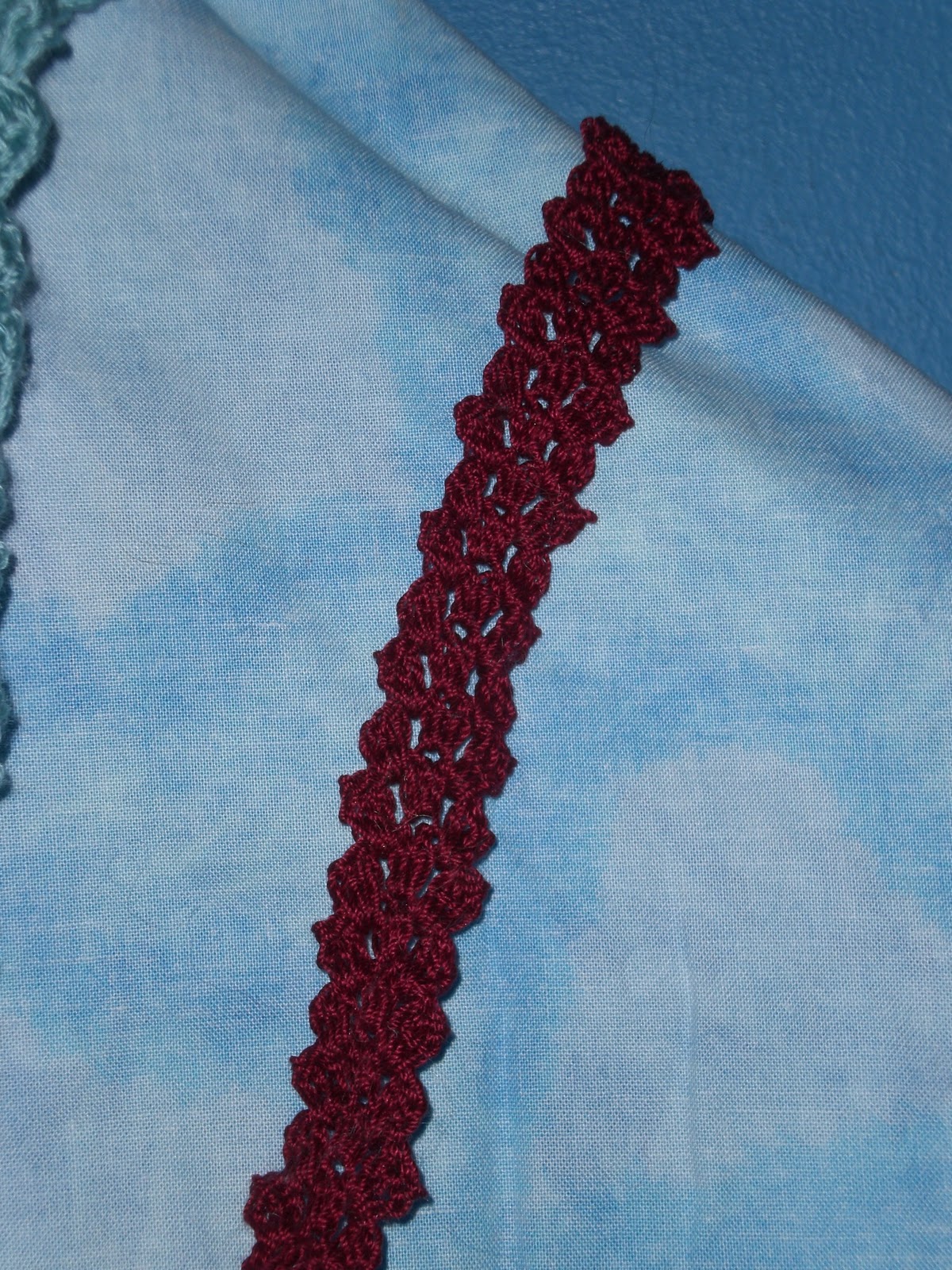 Tangles & Twists: Petals Mini Scarf