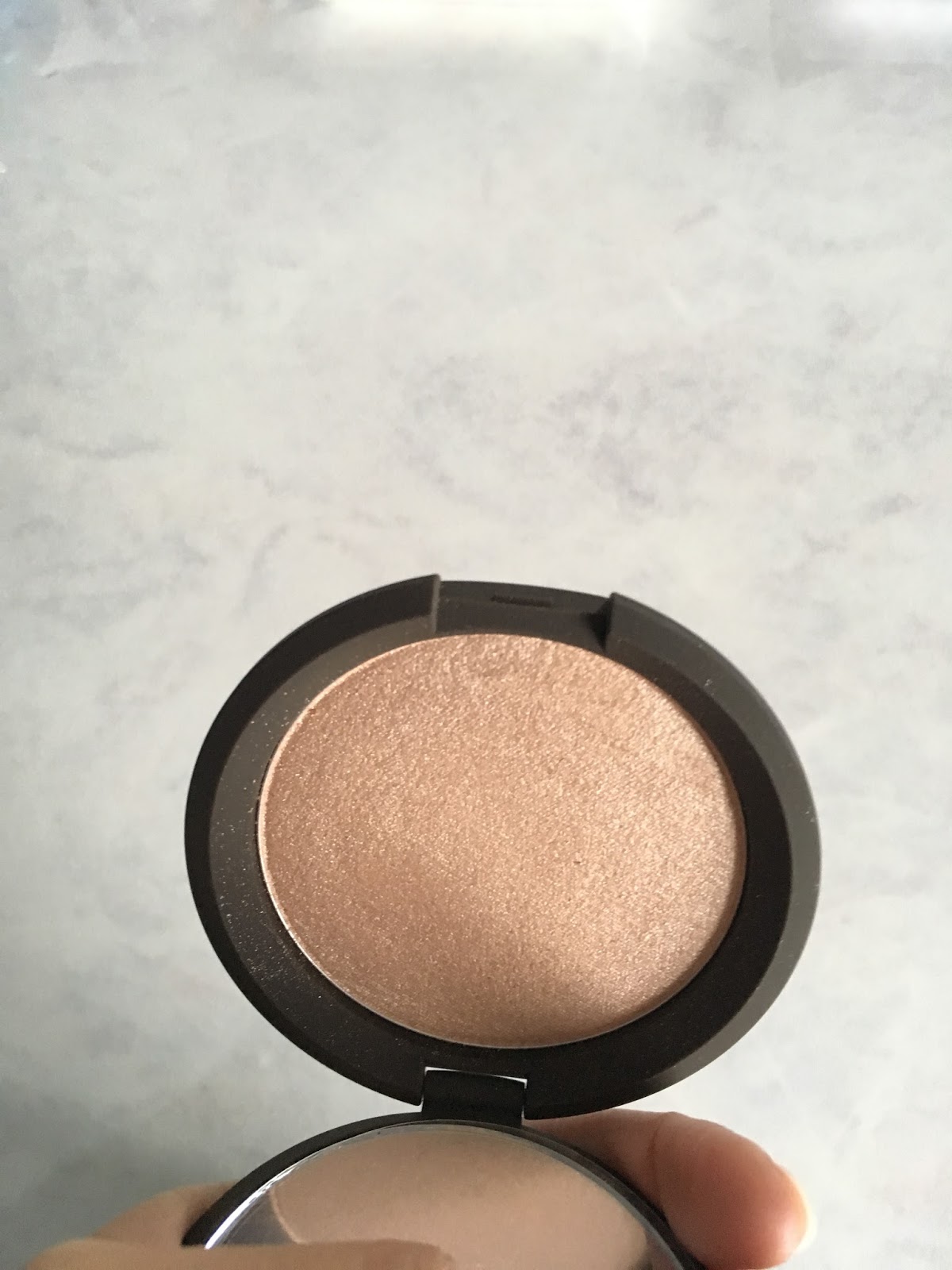 Sisters Who Love Beauty...: REVIEW: Becca Cosmetics Shimmering Skin ...