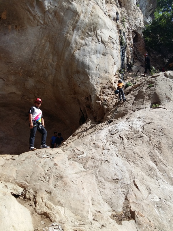 TRAVELOG: ROCK CLIMBING BUKIT KETERI PERLIS : Best jadi Spiderman