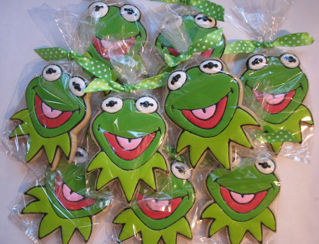Deb's Cookie Art: Kermit The Frog Cookies