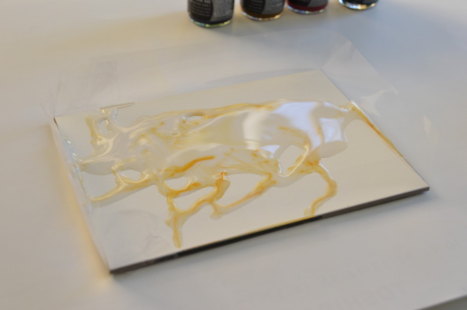 kimi kobashi: ink & pouring medium experiment