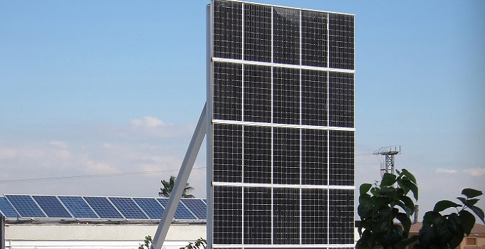 Project Gridless: Vertical Solar Power Vs Trees