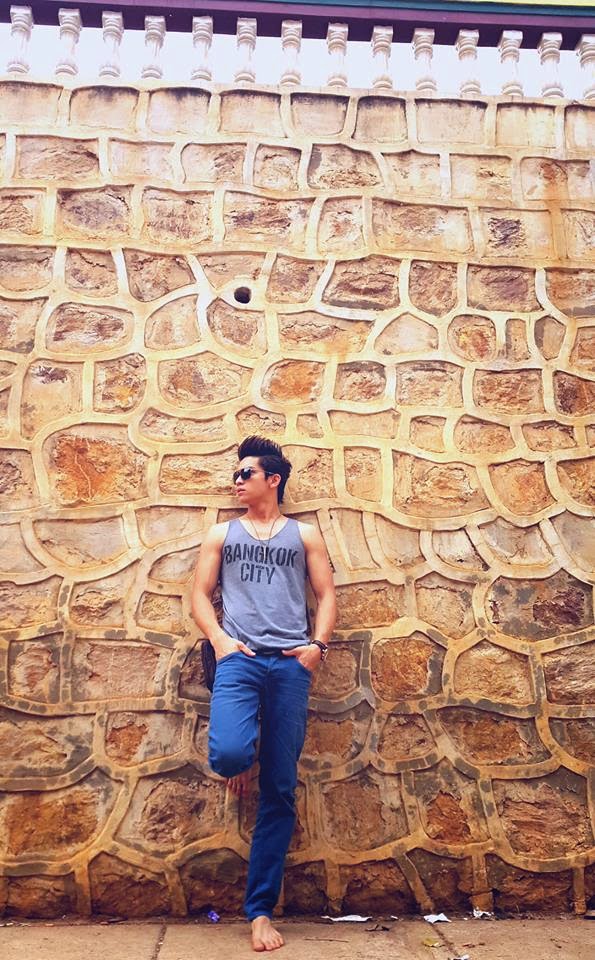 M y a n m a r H u n k s: Nay Win @ Taunggyi