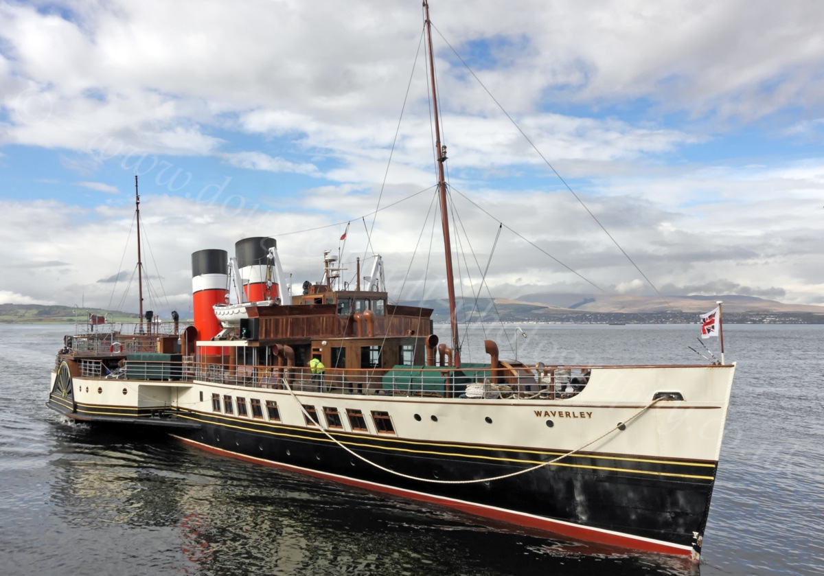 Dougie Coull Photography: She's Back - PS Waverley