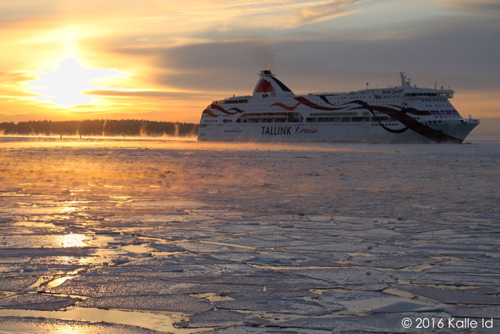 kships: Baltic Queen in Helsinki, 22 January 2016