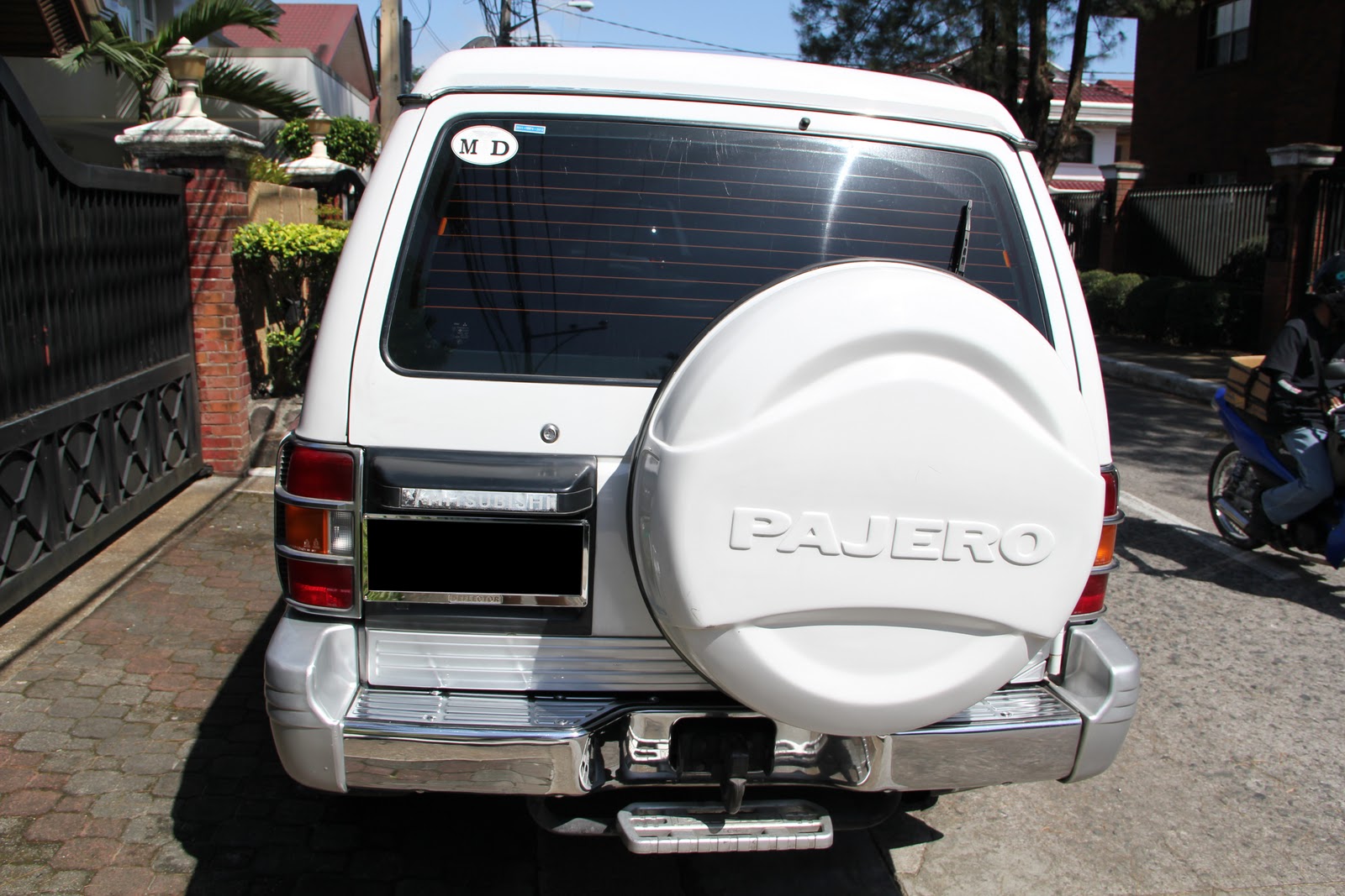 randomly organized.: Project: Pajero, Entry One.