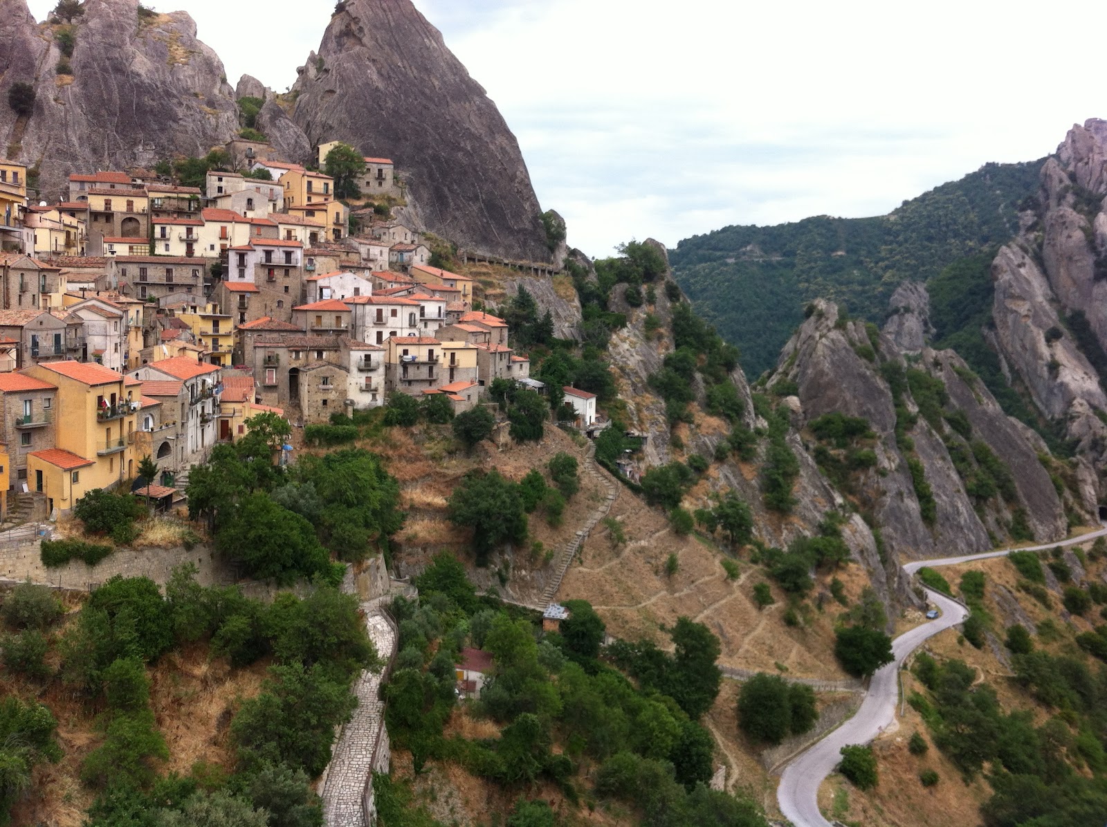 Qualcosa d'altro: Le Meraviglie della Basilicata - Gita a Castelmezzano