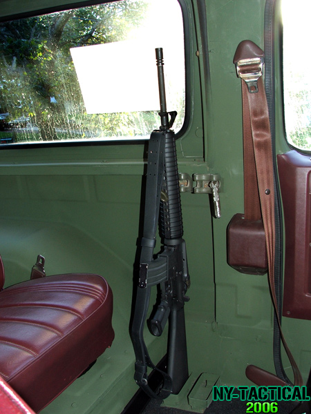 armytrucks: CUCV interior.