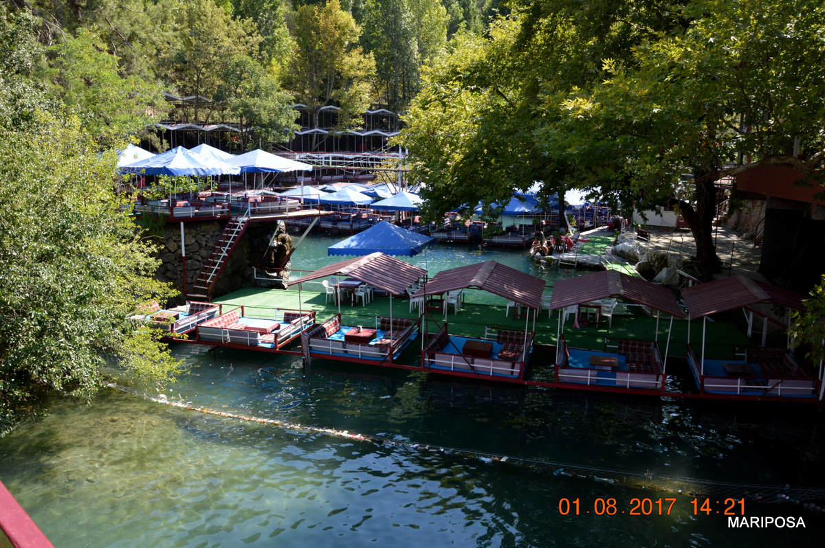 Mariposa w drodze - blog o podróżach: DIM CAYI - HERBATKA NA RZECE DIM