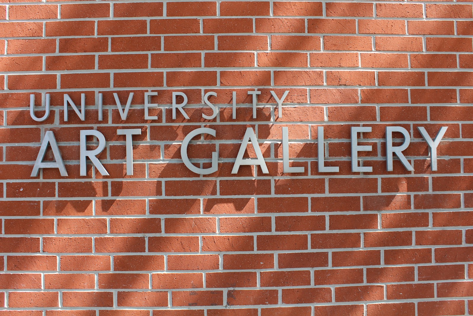 finearttrekkinChinaTown: Gina Genis Explores the Shadows of lives past ...