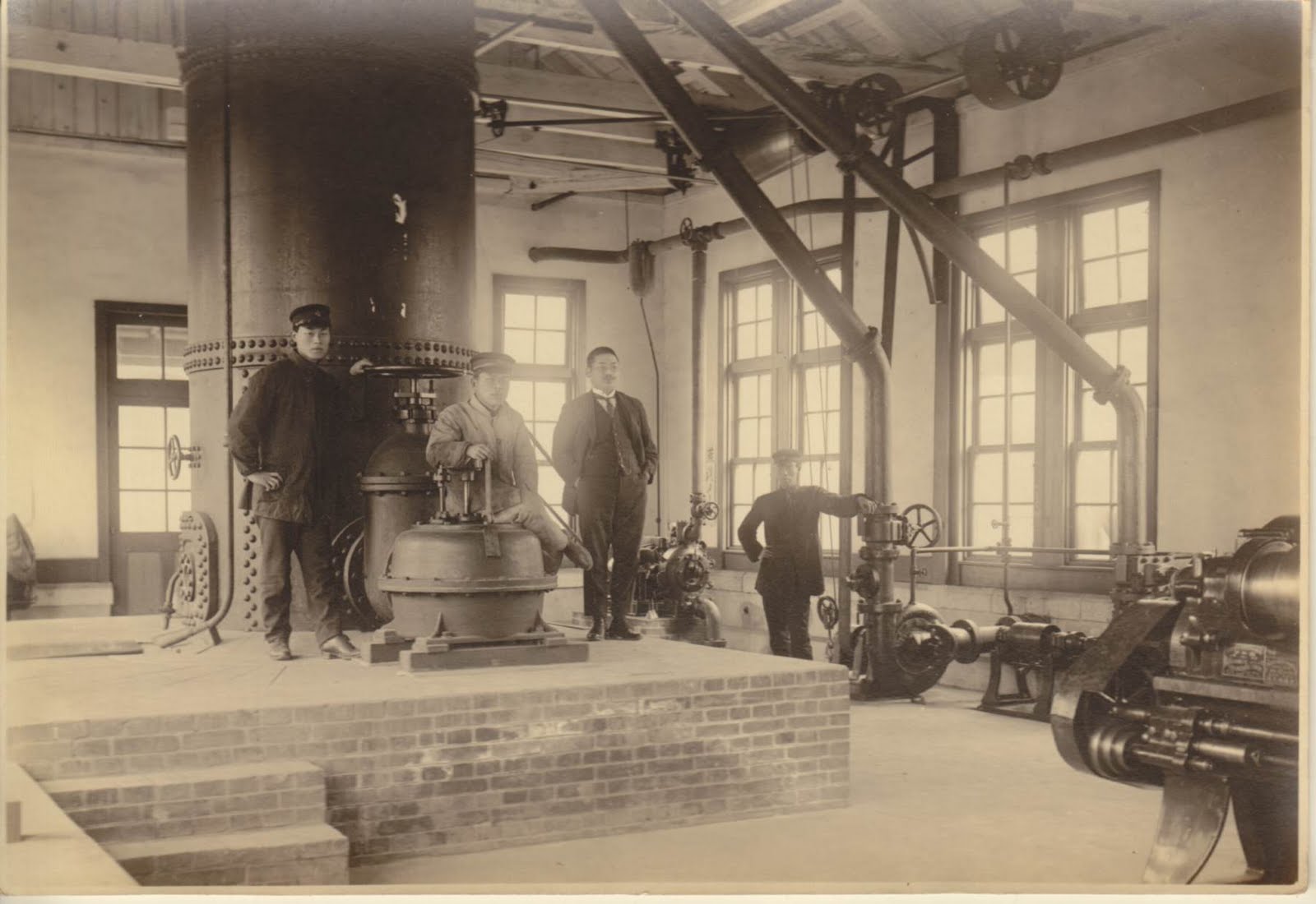 Games Art and Design: Factories in Victorian times: Interiors