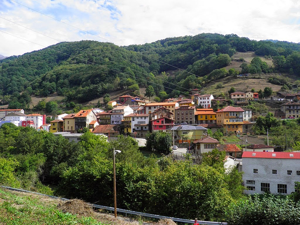 Bárzana desde el barrio de Ninzor.
