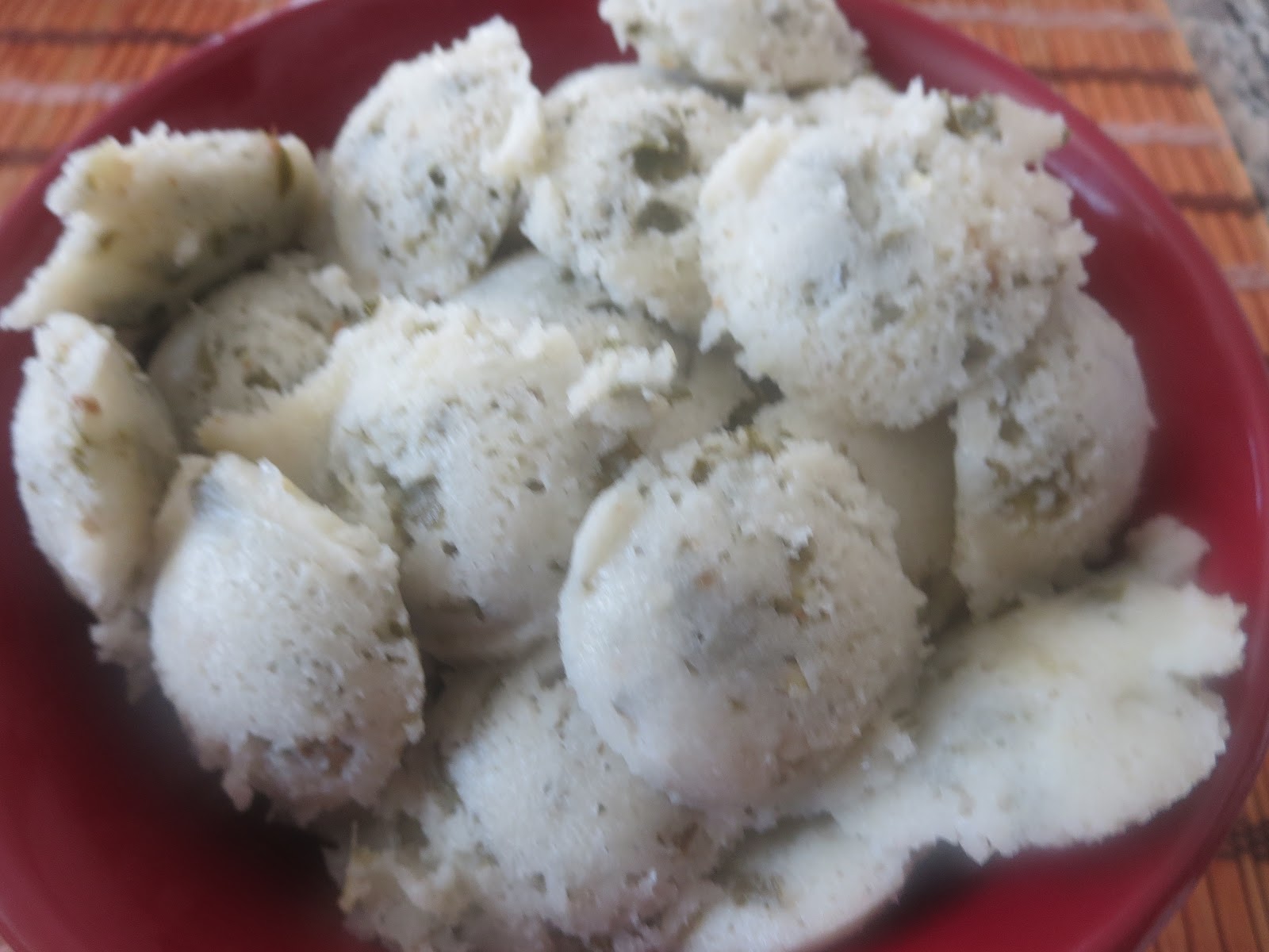 Instant Pot Coin Spinach Idly (Lunchbox Recipe)