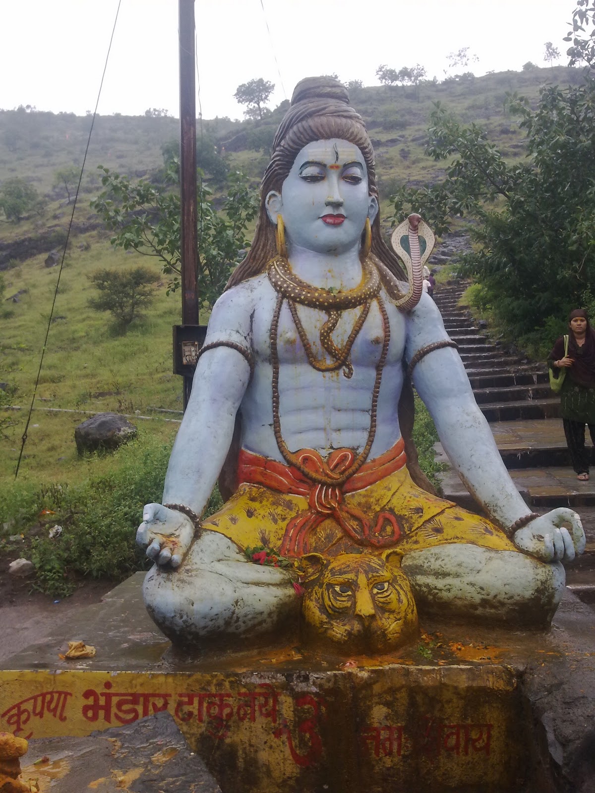 My Picnic Trip around Pune: My picnic trip around Pune - Jejuri Juna ...