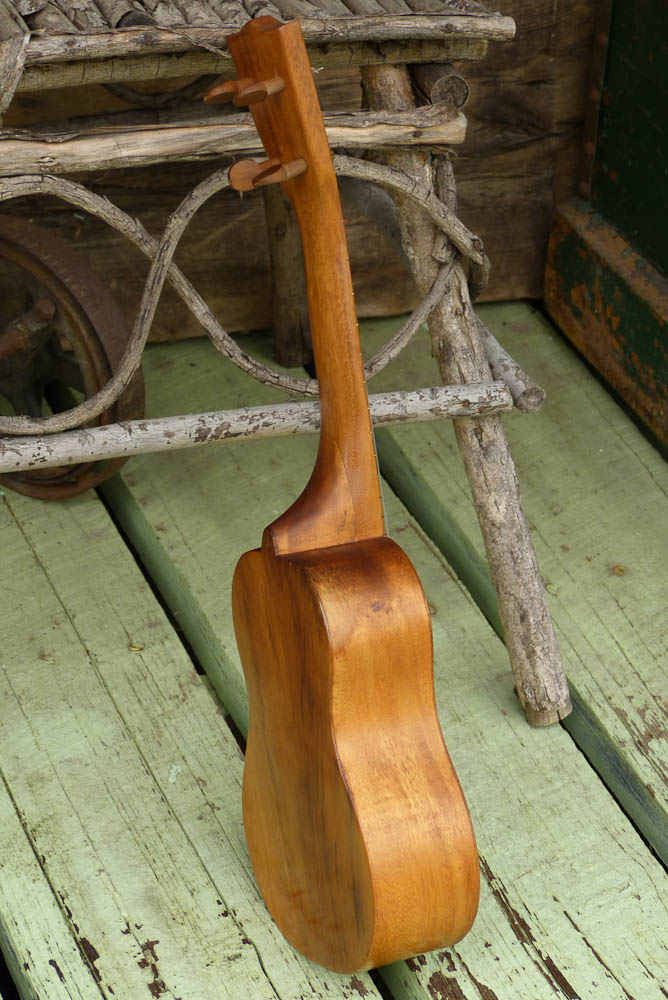 c.1930 Kamaka Monkeypod Soprano Ukulele