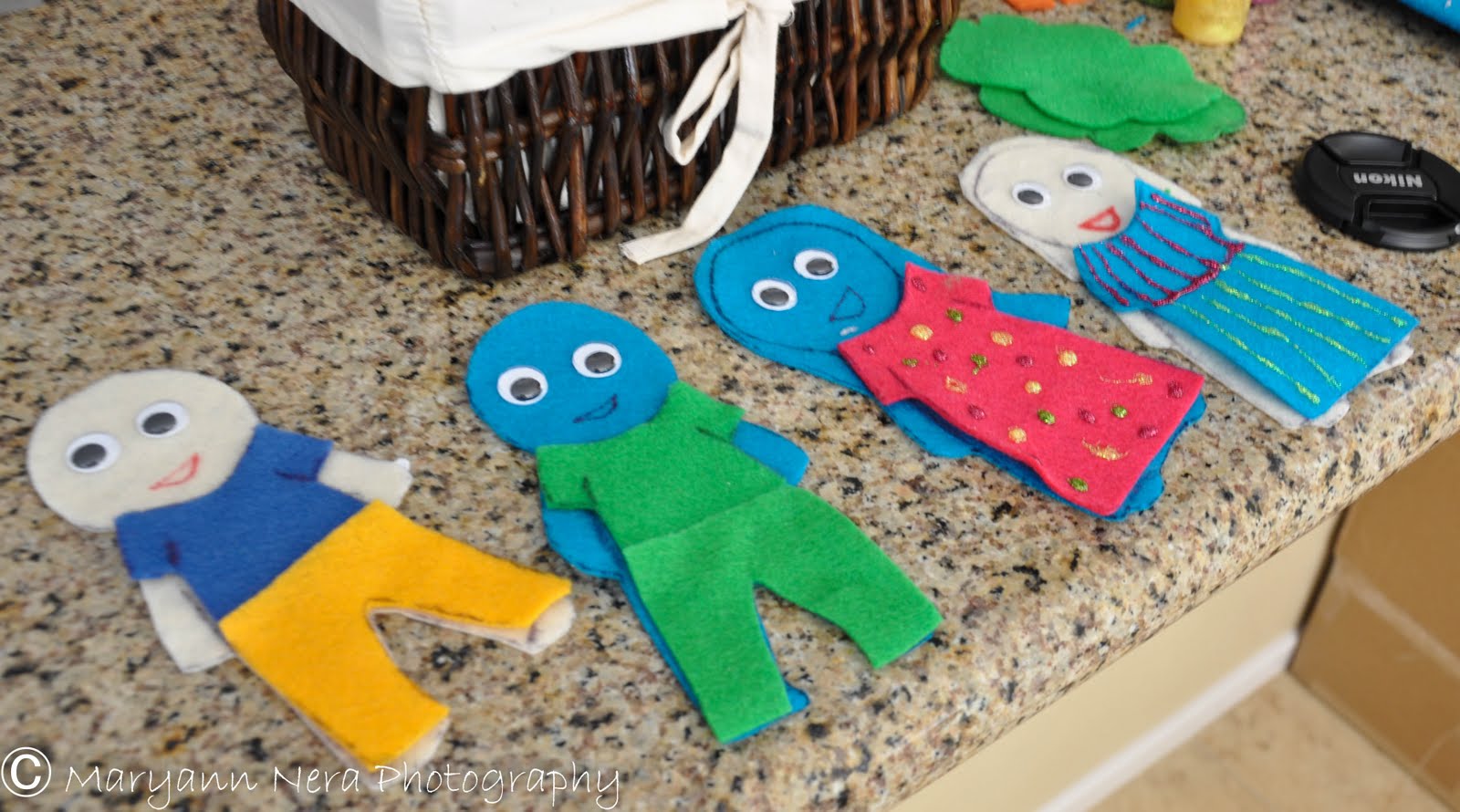 Mama Tales: DIY Felt Family Project
