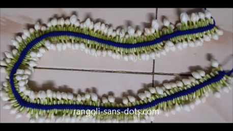 Nandiyavattai poo malai Nandyavarta flower garland