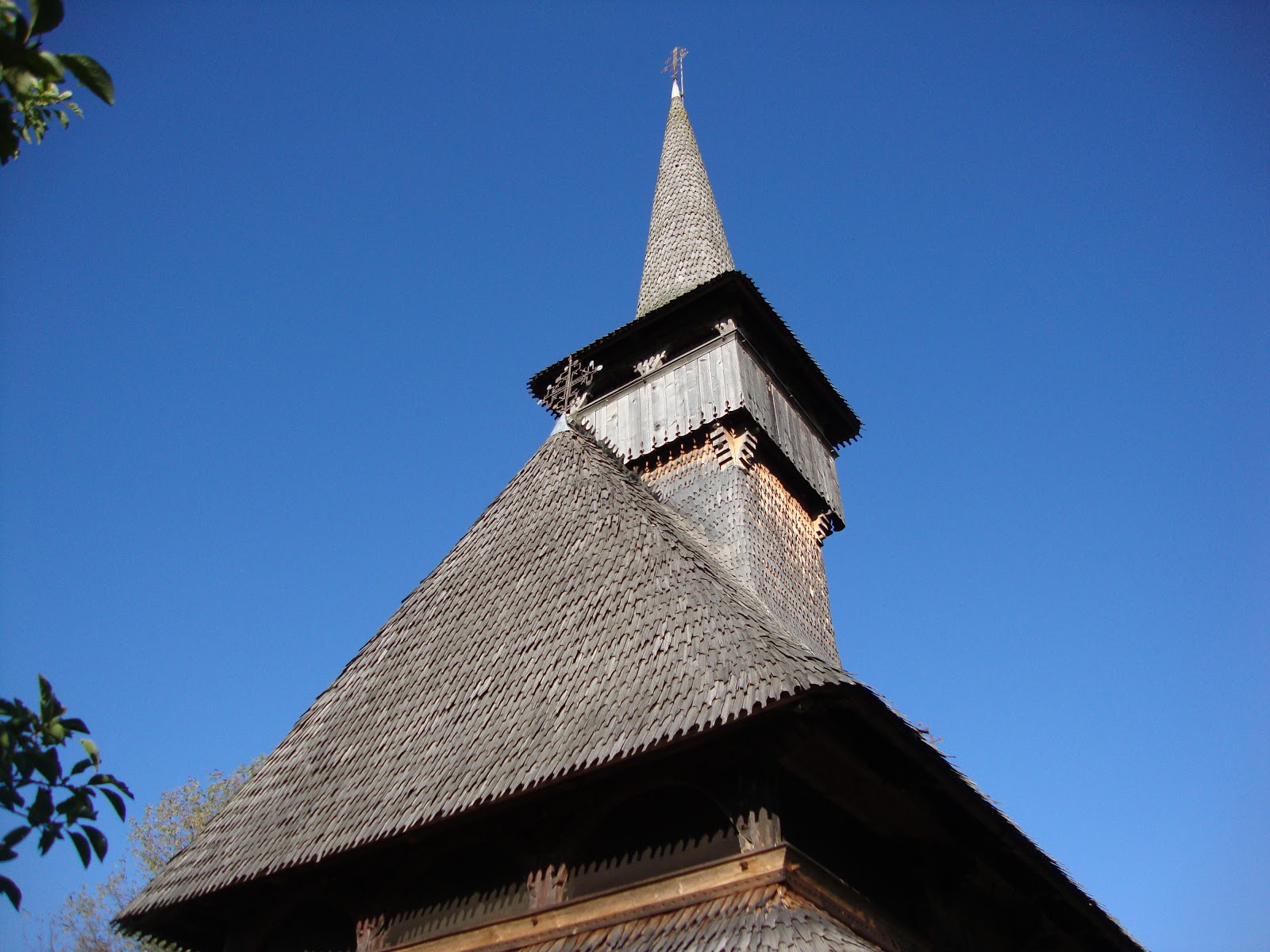 TUDOR PHOTO BLOG: Maramures,Romania - Biserica de Lemn din Barsana (UNESCO)