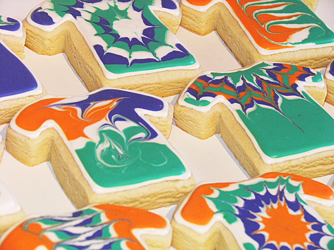 Cookie Cravings Bakery: Custom Cookie Designs