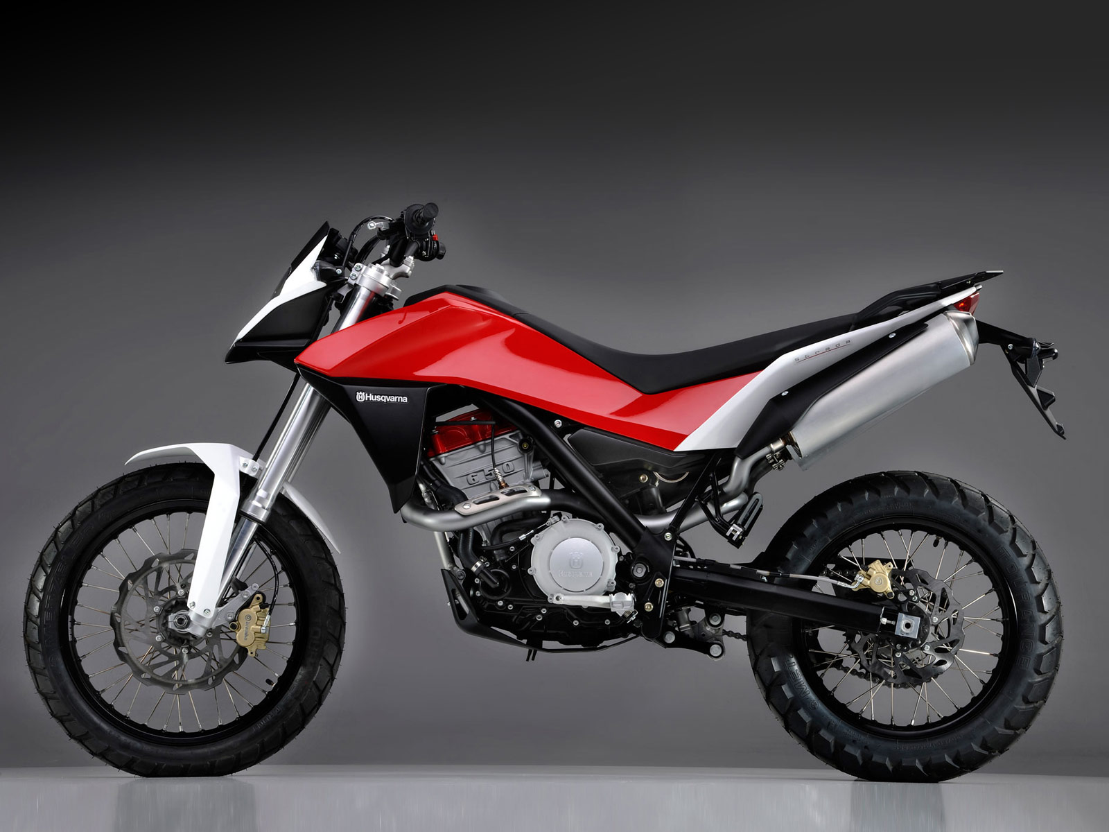 2012 Husqvarna Strada 650 motorcycle photos