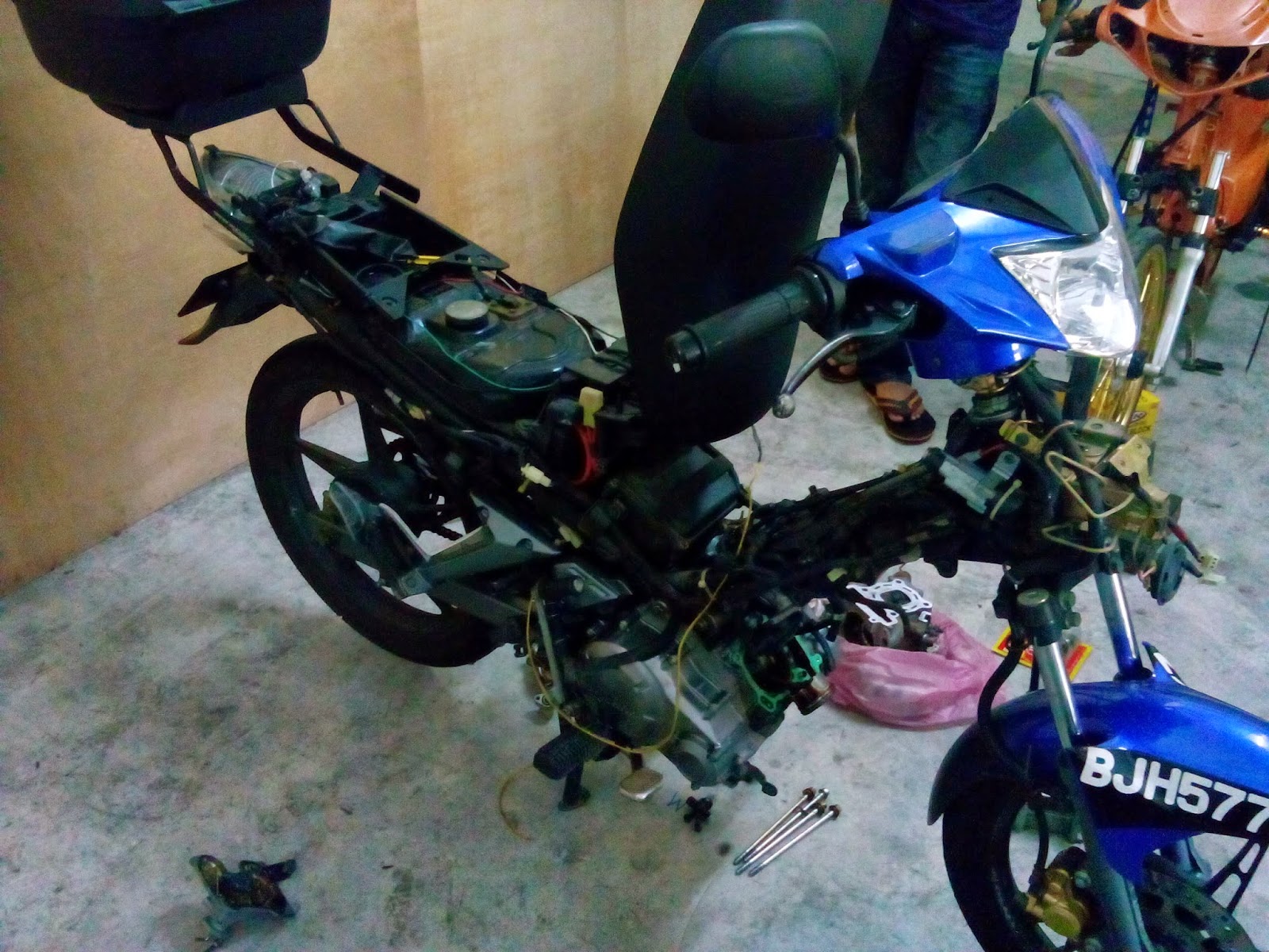 Modification My Yamaha 135LC v1 episode 2