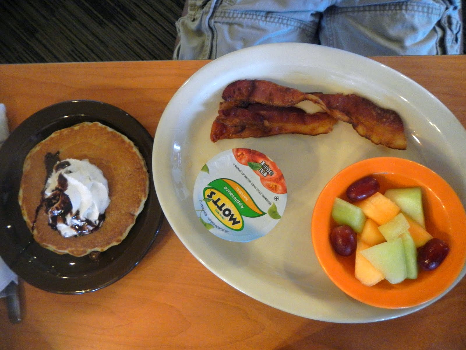 Big Daddy Dave: Breakfast at a Village Inn Restaurant