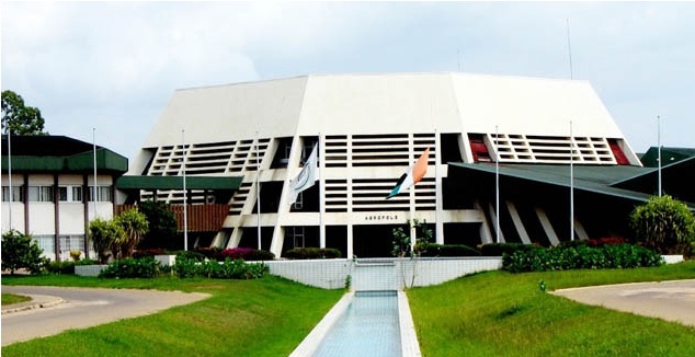 Informations sur les Ecoles et les Universités: INP-HB CONCOURS D ...