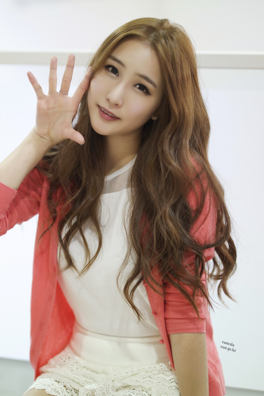 Korean Race Queens: Oh Ah Hee at Photo & Imaging Korea 2014