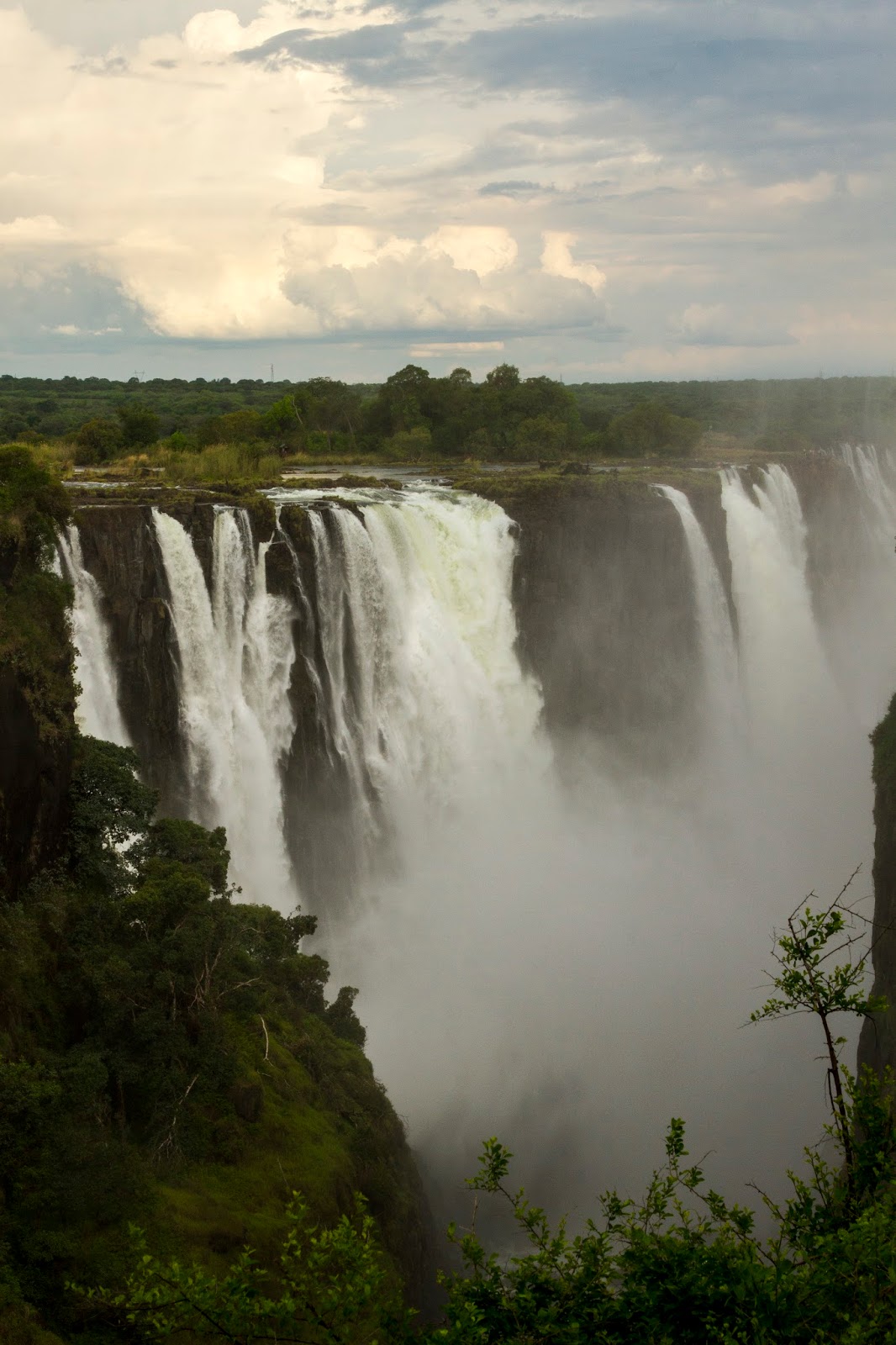 Fotoshop: Victoria Falls (dry season)