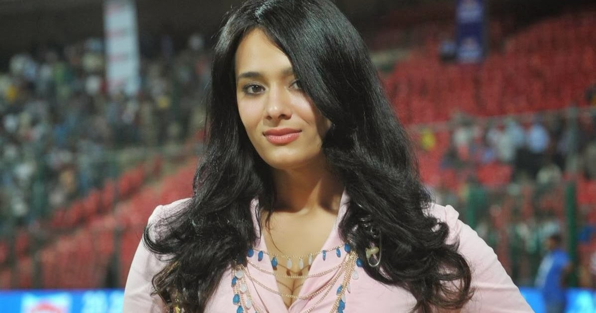 Mayanti Langer Wallpapers