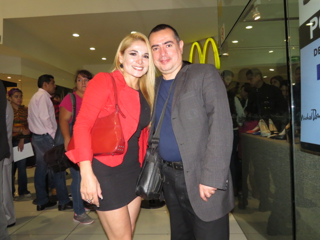 ACTITUD AL MOMENTO: ALEXA ARCADIA BELLEZA Y TALENTO