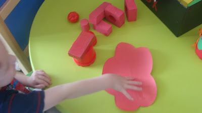 La maternelle à la maison: La couleur rouge #2