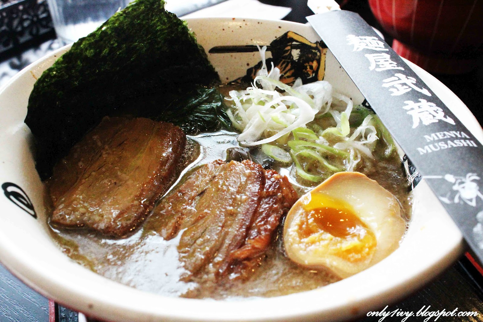 Ivy's Life: Menya Musashi Ramen @Raffles City Singapore