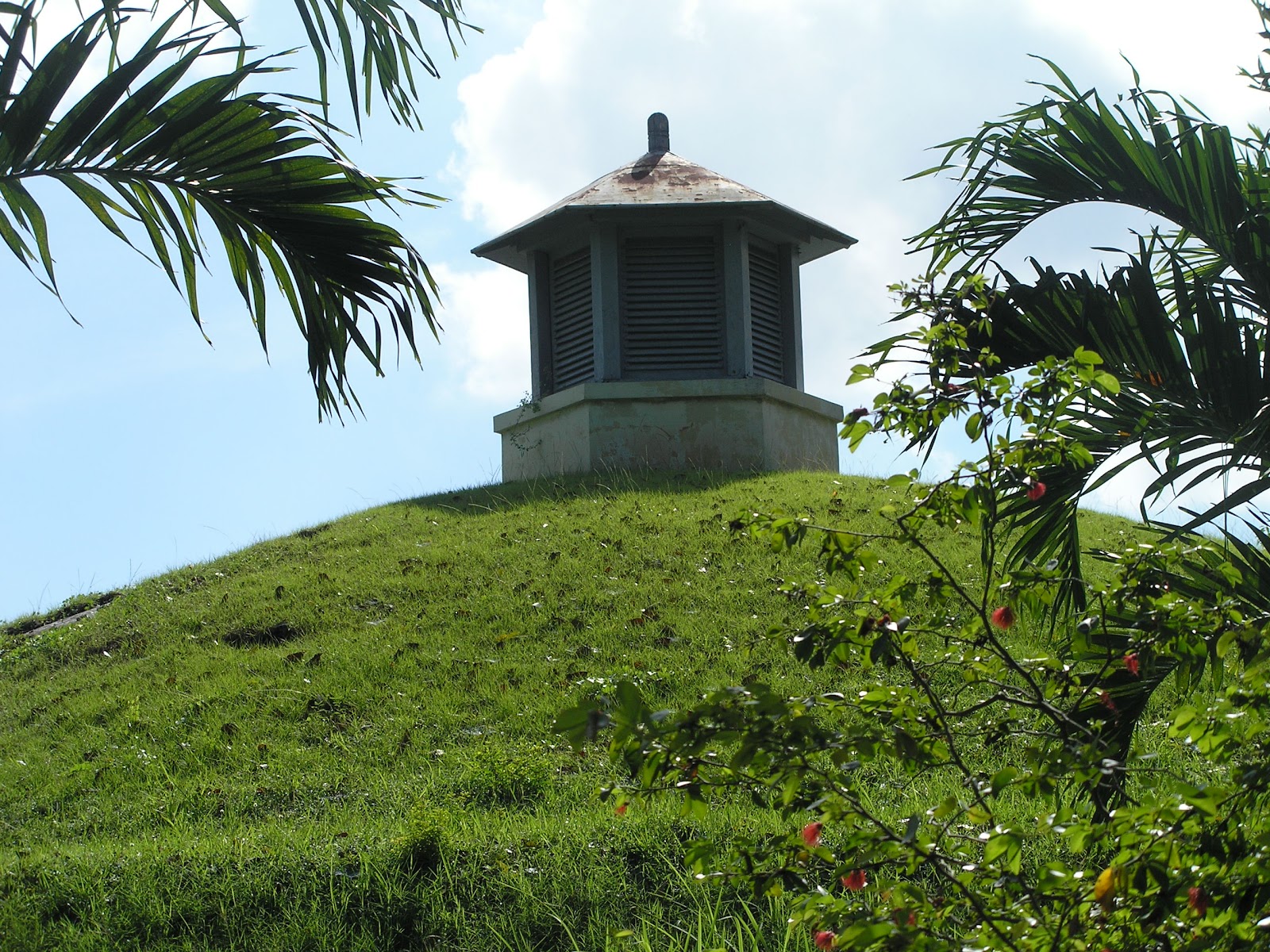 a Walk in Semarang: Siranda Resevoir; a Remaining Piece of Semarang War ...