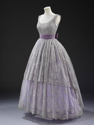 Living In Fifties Fashion: Queen Elizabeth's Gown by Norman Hartnell