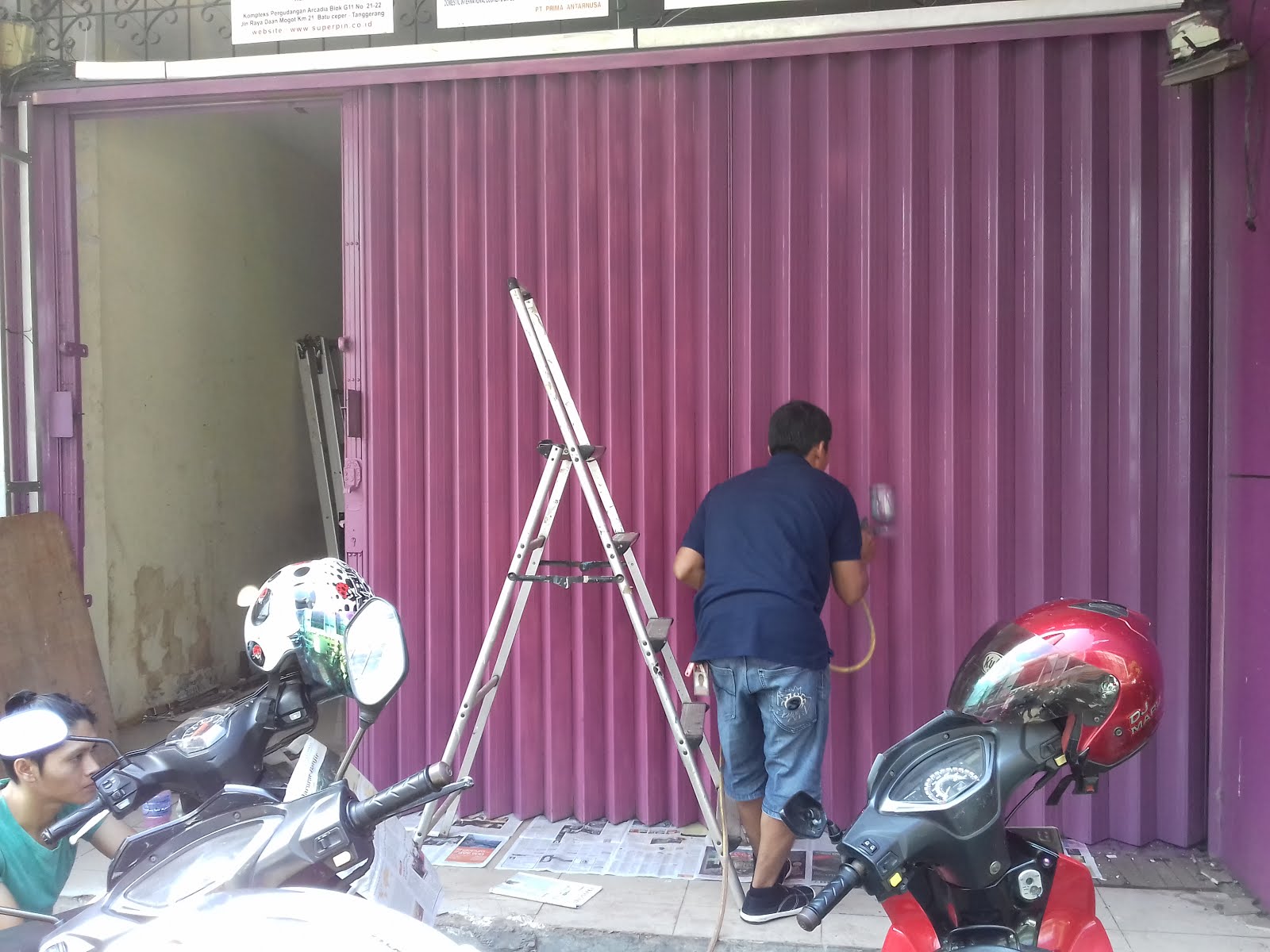 HARIS ROLLING DOOR: Biaya servis Pintu Folding Gate pertokoan ...