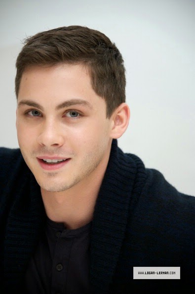 ∞ Wallflower - Dedicated to LOGANLERMAN ♥∞: Logan Lerman at Noah Press ...