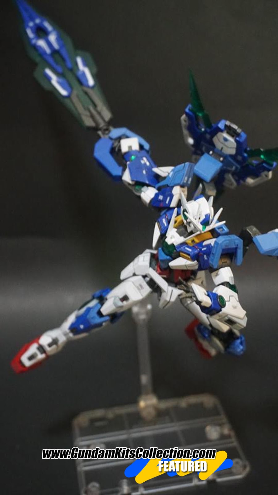 Custom Build: RG 1/144 00 Qan[T] Full Saber