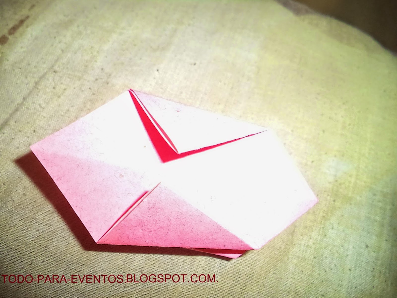 Todo Para Eventos: FLORES DE ORIGAMI CON CHOCOLATES