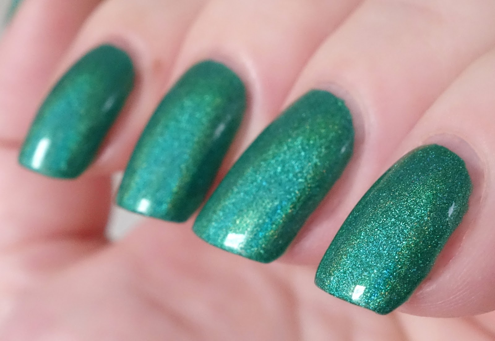 Lacquer Slacker Liz: Dreamland Claddagh (2017)