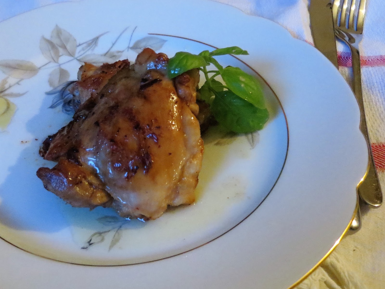 Sei chicchi di melograno: Pollo al basilico