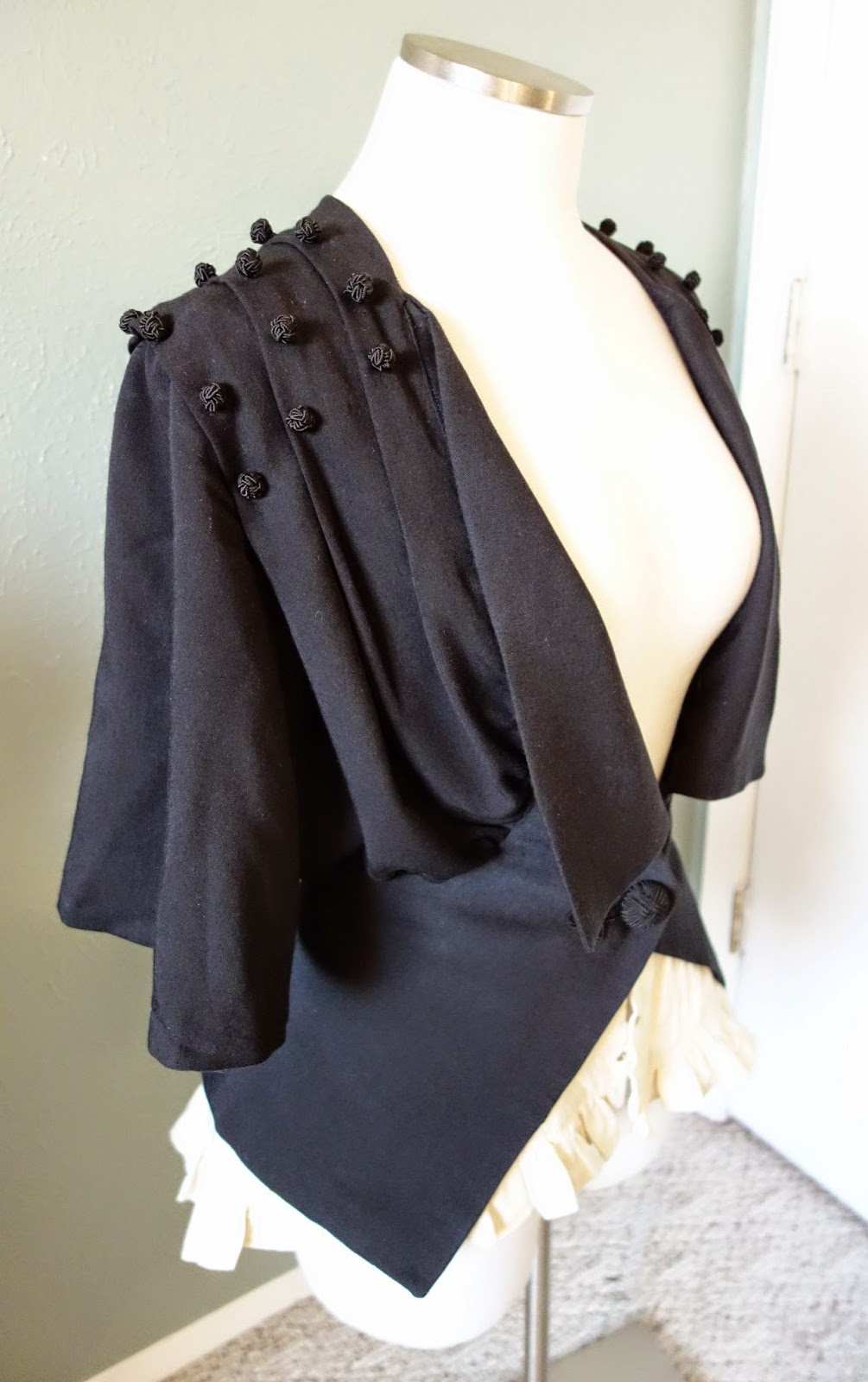 Festive Attyre: Edwardian jacket for half-mourning