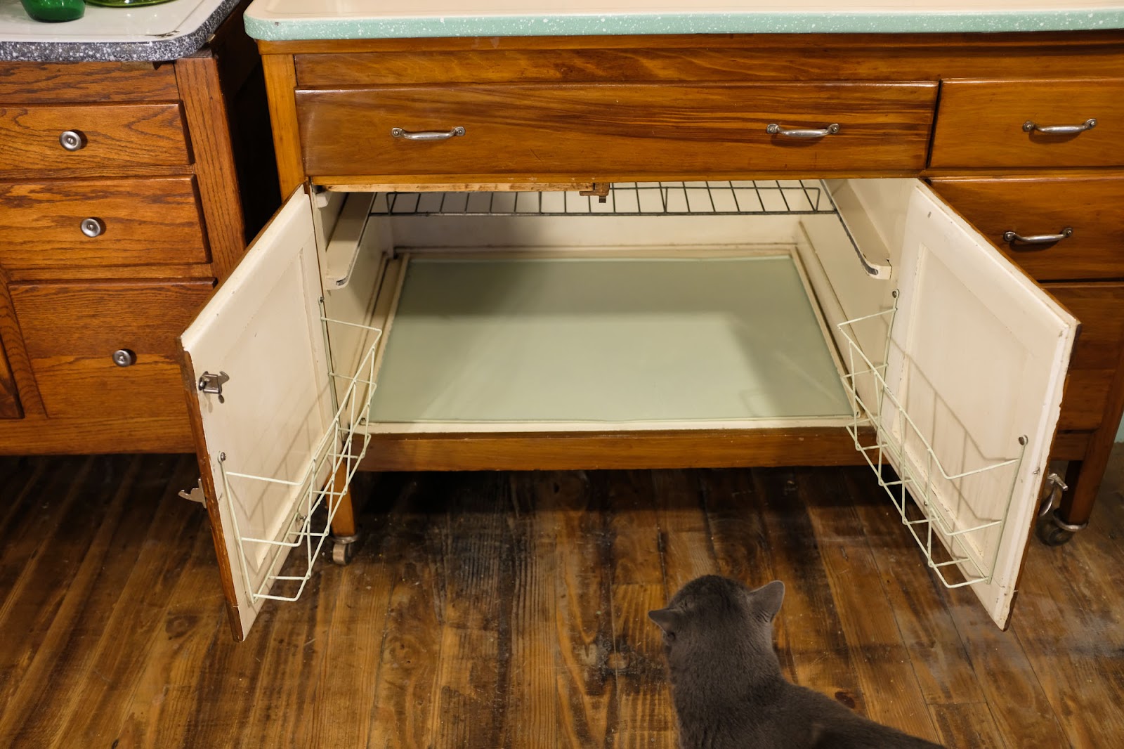 The Wildwood Flower: 1928 Montgomery Wards I-X-L Cabinet