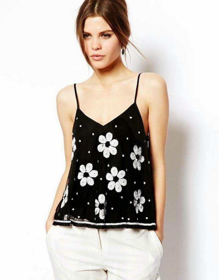 The Hunt Finds: Daisy Tops