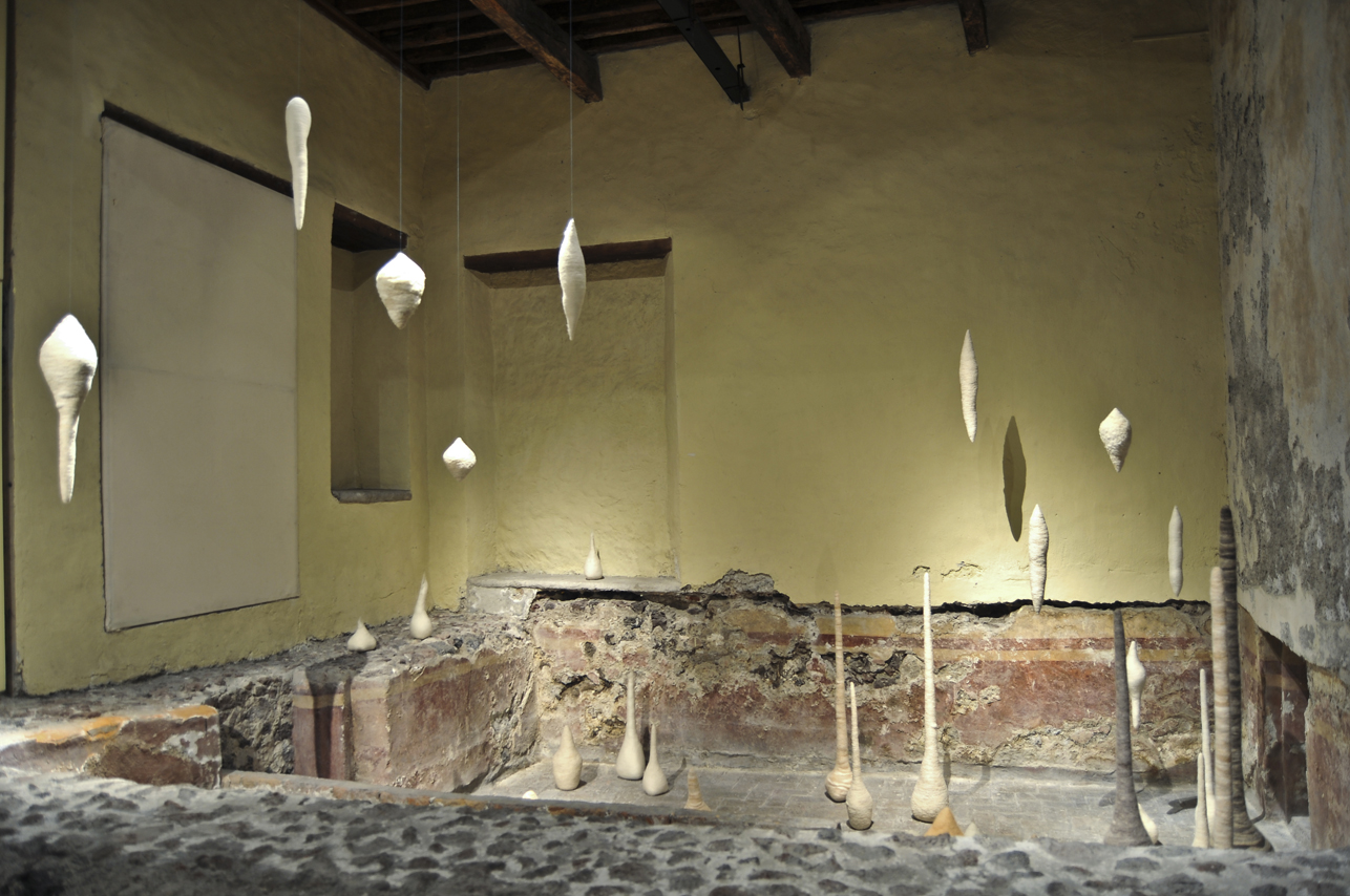 La forma mínima: Hacer la curaduría de una exposición