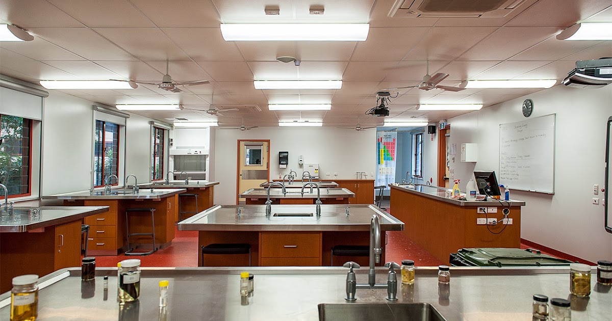 Hal Yang Harus Diperhatikan Dalam Kegiatan di Laboratorium Kimia ...