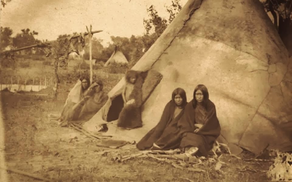 Native American Indian Pictures: Arapaho Indian Indian Tribe's Children ...