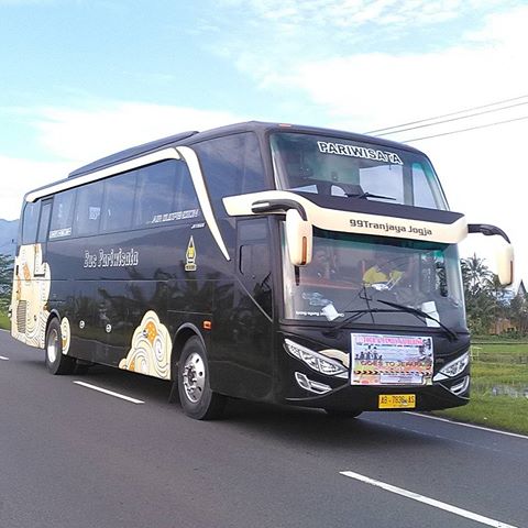 Phinisi Tour & Travel: PIKNIK NYAMAN & HEMAT DENGAN BUS PARIWISATA