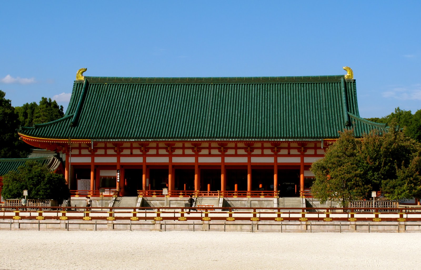 Boarder-San: Kyoto Temples,Shrines and Shogun Castles.