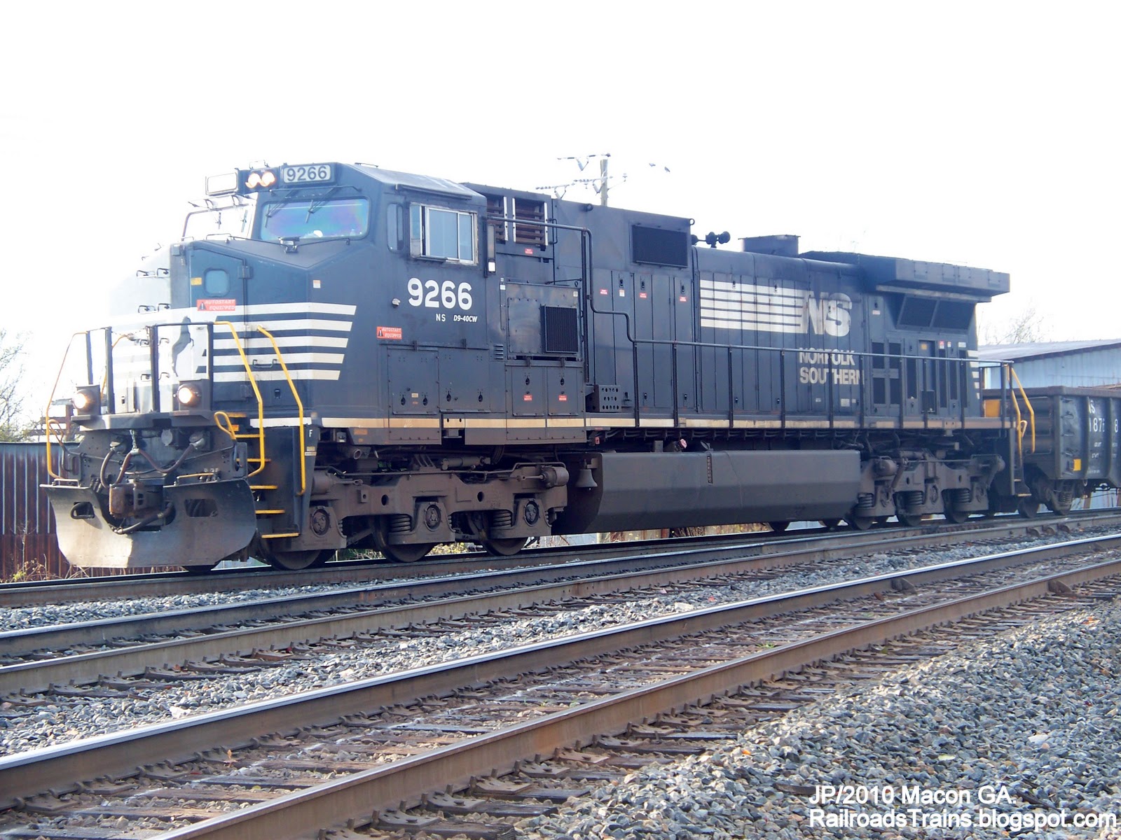 RAILROAD Freight Train Locomotive Engine EMD GE Boxcar BNSF,CSX,FEC ...